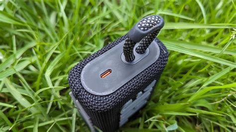 Is The Jbl Go Worth The Hype My Honest Review Dignited