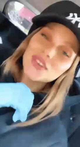 Valentina Zenere Selfie  Valentina Zenere Selfie Smile Discover