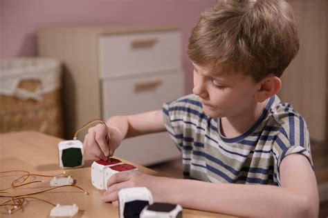 Cubroid Wireless Coding Blocks