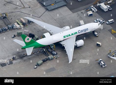 Eva Air Cargo Boeing 777 Airplane Aircraft 777f Of Evergreen Airways
