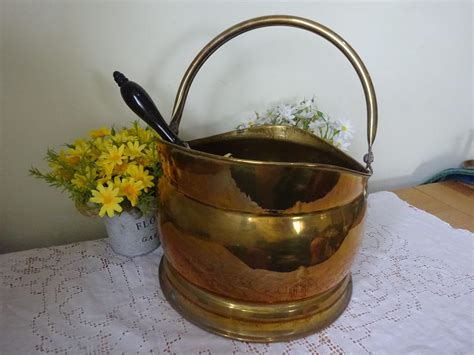 Vintage Brass Coal Bin Log Bin Polished Brass Lovely Condition