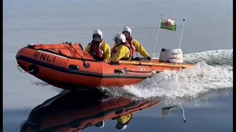 Pwllheli Rnlis D Class Lifeboat Launches To Assist 17ft Shetland Boat Rnli