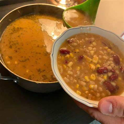 Jan Dewitt Invested As Sanduss First Heir