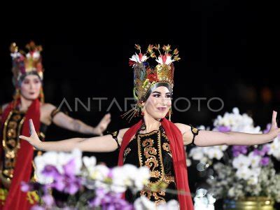 Tarian Tradisonal Oleh Peserta Penerima Bsbi Antara Foto