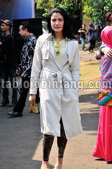 Fera Feriska Cantik Natural