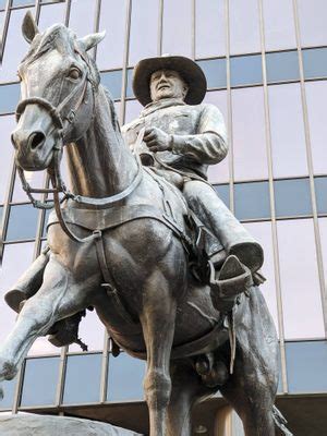 John Wayne Statue In Beverly Hills