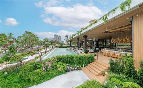 Lay Beach Club Pattaya Oceanfront Dining And Cocktails