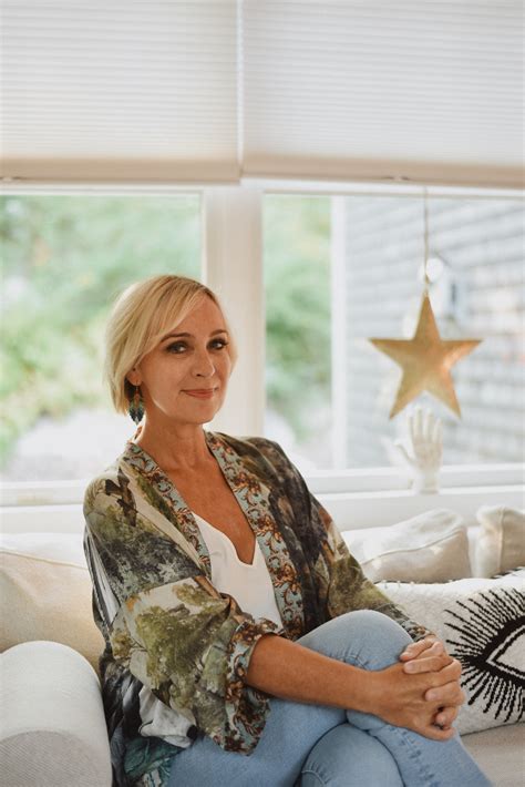 About Jackie Duffey The Holistic Swan