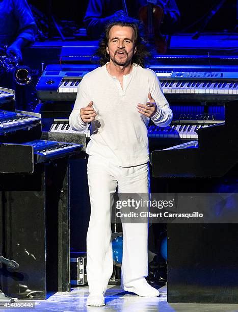 Yanni In Concert Photos And Premium High Res Pictures Getty Images
