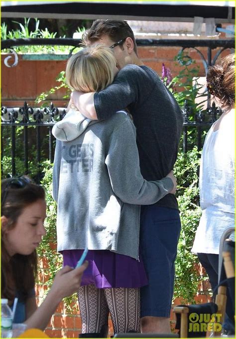 Andrew Garfield Emma Stone Beach