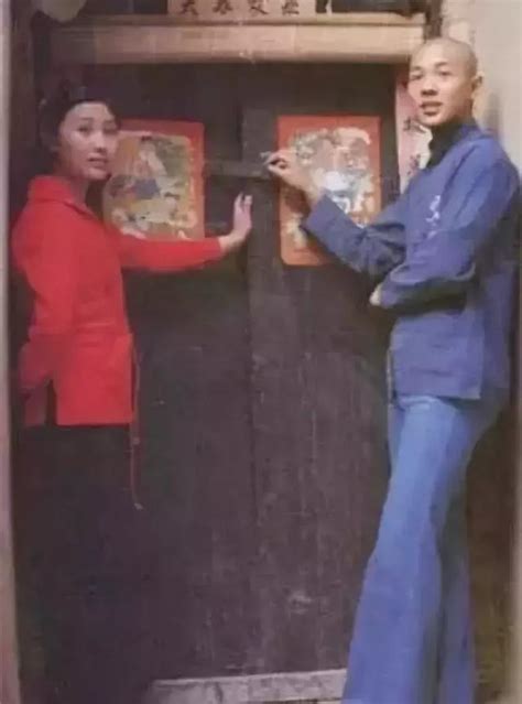 明星刚出道照片：林青霞邓丽君是真美女，郭德纲年轻时还是个帅哥