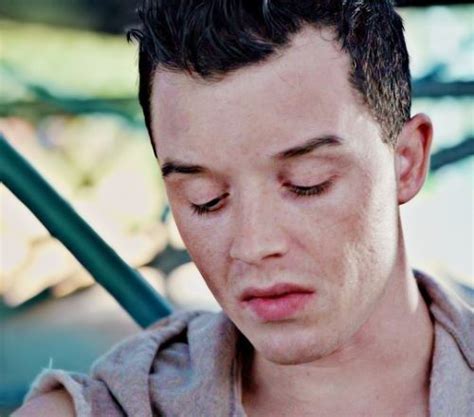 Pin By Sky On Shameless Shameless Tv Show Shameless Mickey And Ian