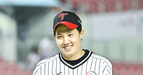 사진 승리투수 요건 갖춘 임찬규주먹 불끈