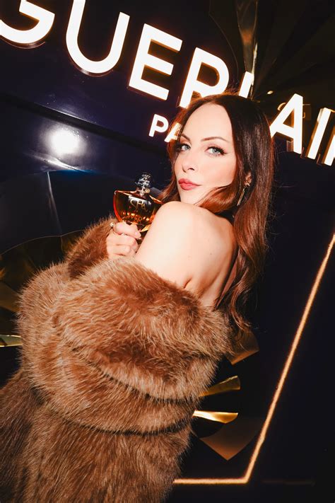 Elizabeth Gillies Cleavage Fur Coat Guerlain Nyc Hot Celebs Home