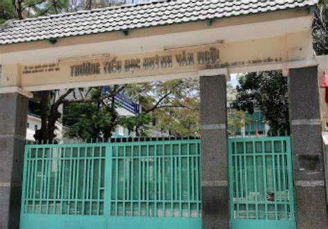 Tr Ng Ti U H C Hu Nh V N Ng I Qu C H Ng Qu N