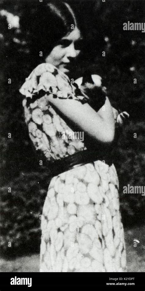 Manon Gropius Fotos Und Bildmaterial In Hoher Auflösung Alamy