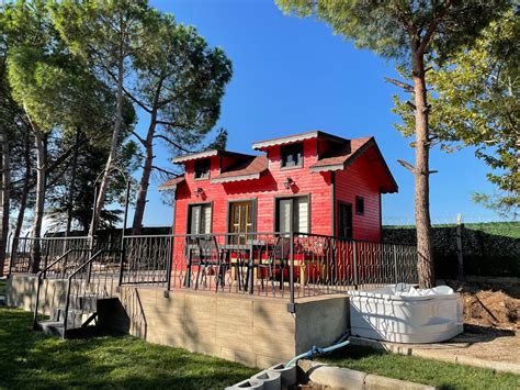 Cute Red Tiny House Life Tiny House