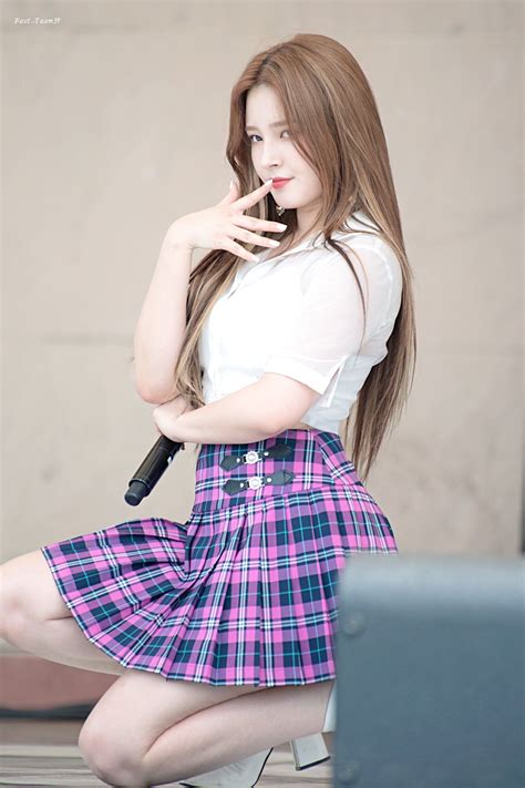 190525 Momoland Nancy Hình ảnh