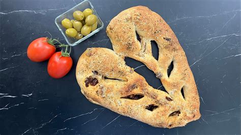 Olive And Sun Dried Tomato Fougasse Bread Dining And Cooking