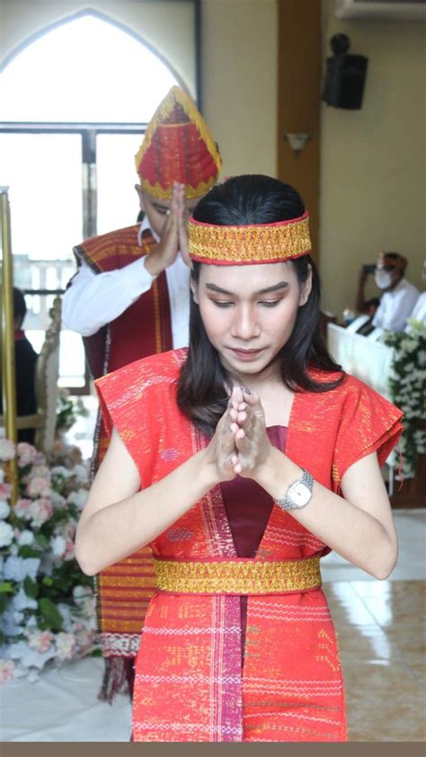 Pakaian Adat Batak Toba Kostum Pakaian