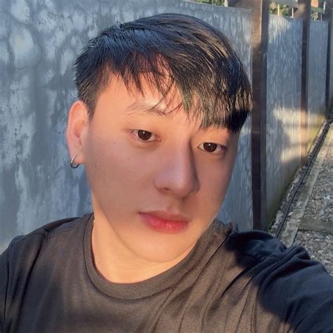 Kenth Adrian Vinluan