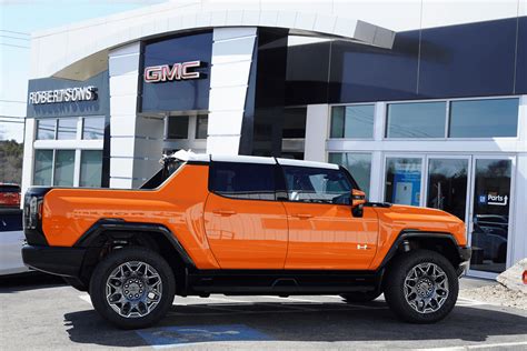 Experience The Future Of Off Roading With The Gmc Hummer Ev