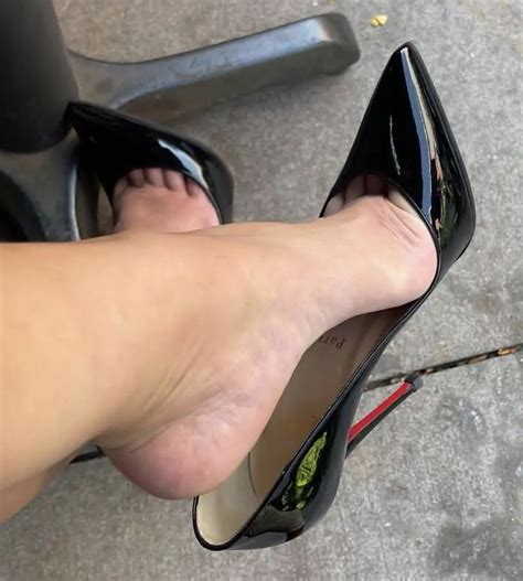 Pin On Pumps Fashion Shoes Sandals Heels Beautiful High Heels