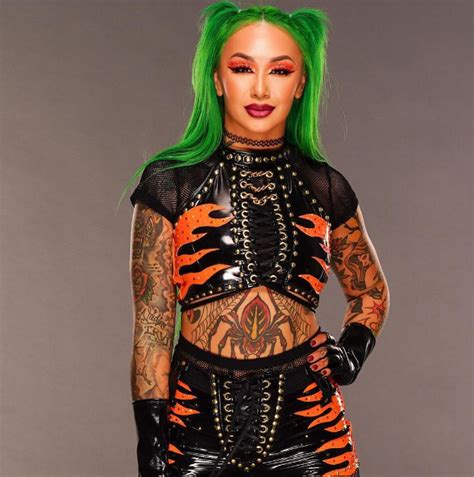 Shotzi Blackhearts Father Paul Urbanski And More Details On Mother