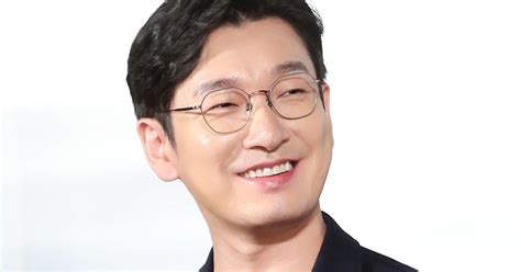 조승우 부드러운 미소로 여심 저격