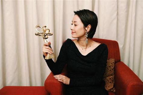 马伊琍斩获白玉兰视后 表示女性不为该取悦别人而活新浪图片
