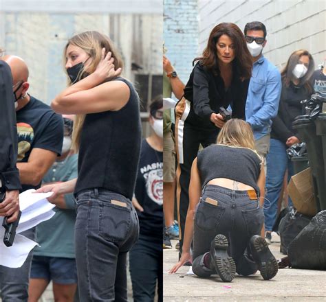 Kaley Cuoco Scrolller