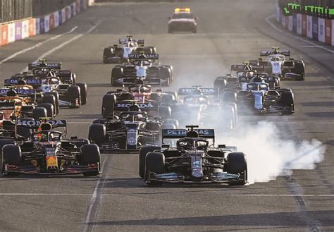 各f1車隊就sprint新比賽週末形式達成共識 Lightsout
