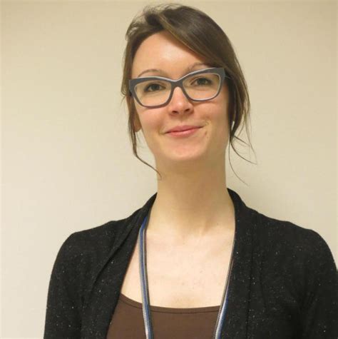 Anaïde Thibault Est Lune Des Deux étudiantes