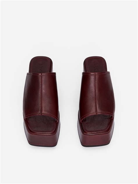 Plateau Mule Burgunderrot Damen Arket De