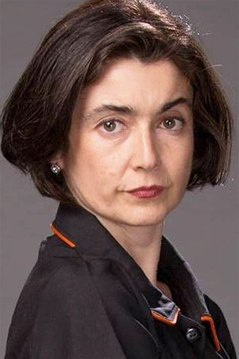 Paulina Urrutia About Entertainment Ie