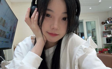 早知道姐姐这么帅，我可就不困了哈 欣小萌有点亏 欣小萌有点亏 哔哩哔哩视频