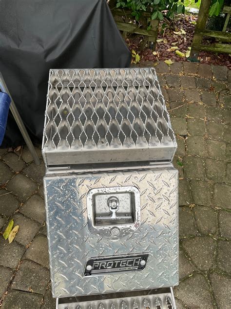 Protech Step Tool Box 12 Wide Diamond Plate Version As New Tool