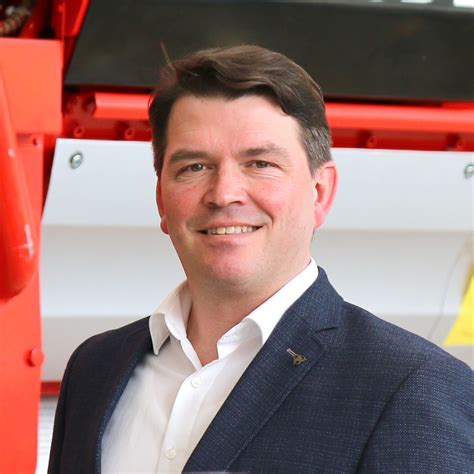 Dipl Ing Stefan Sieber Manager Product Cost Engineering Man