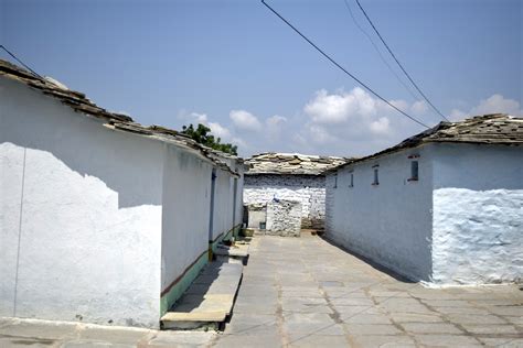 Agnoor Village Single Storey Courtyard House 05 Aζ South Asia