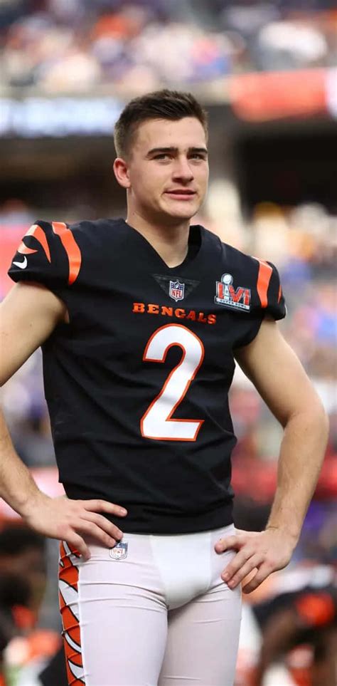 Download Cincinnati Bengals Player Number2 Wallpaper