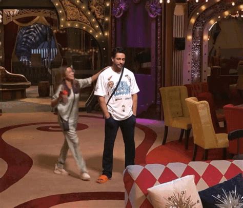 Shalina Shalin Bhanot  Shalina Shalin Bhanot Shalin  များ ရှာဖွေရန်နှင့် မျှဝေရန်