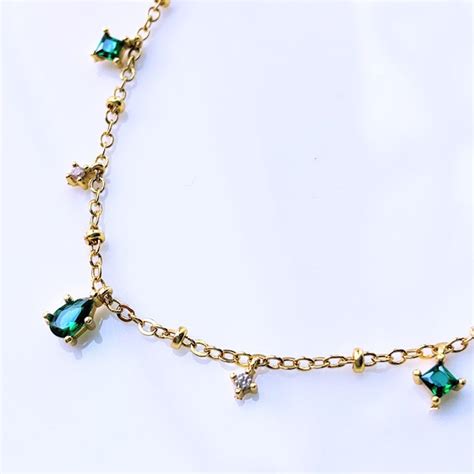 Emerald Twinkle Dainty Necklace Pineapple Gems