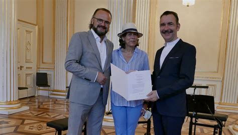 Ebert Acc Digital Goes Classic