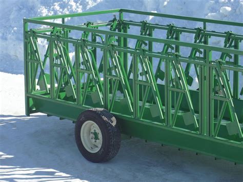 Self Locking Feed Wagon Lakeland — Prairiestorm Equipment