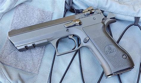 The Jericho Pistol — Israels All Steel Cz 75 The Mag Life