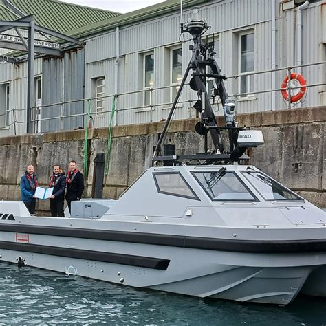 Lr Awards Unmanned Marine Systems Certification To A Naval Minehunter