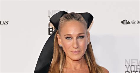 Sarah Jessica Parkers Hair Ribbon Is Nearly As Long As Her Tutu Dress