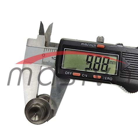 Čep NosaČa NoŽa Roto Kose Fahr Fi12 18 59 0464 Masiva