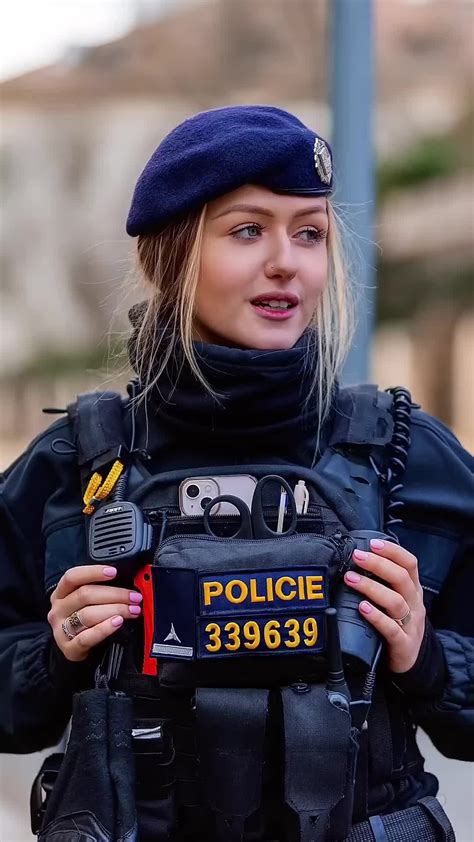 Fotos Policiales De Mujeres Famosas Las 100 Mujeres Más Influyentes