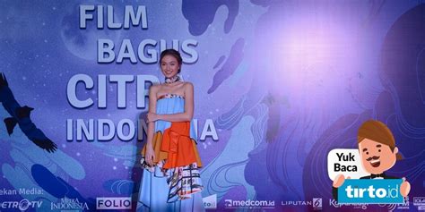 Biodata Caitlin Halderman Gantikan Enzy Storia Di Tonight Show